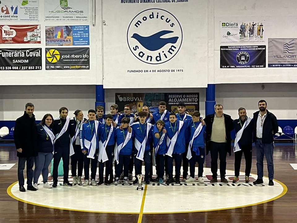 INICIADOS DO MODICUS RECEBERAM A TAÇA DE CAMPEÕES DISTRITAIS | O Gaiense