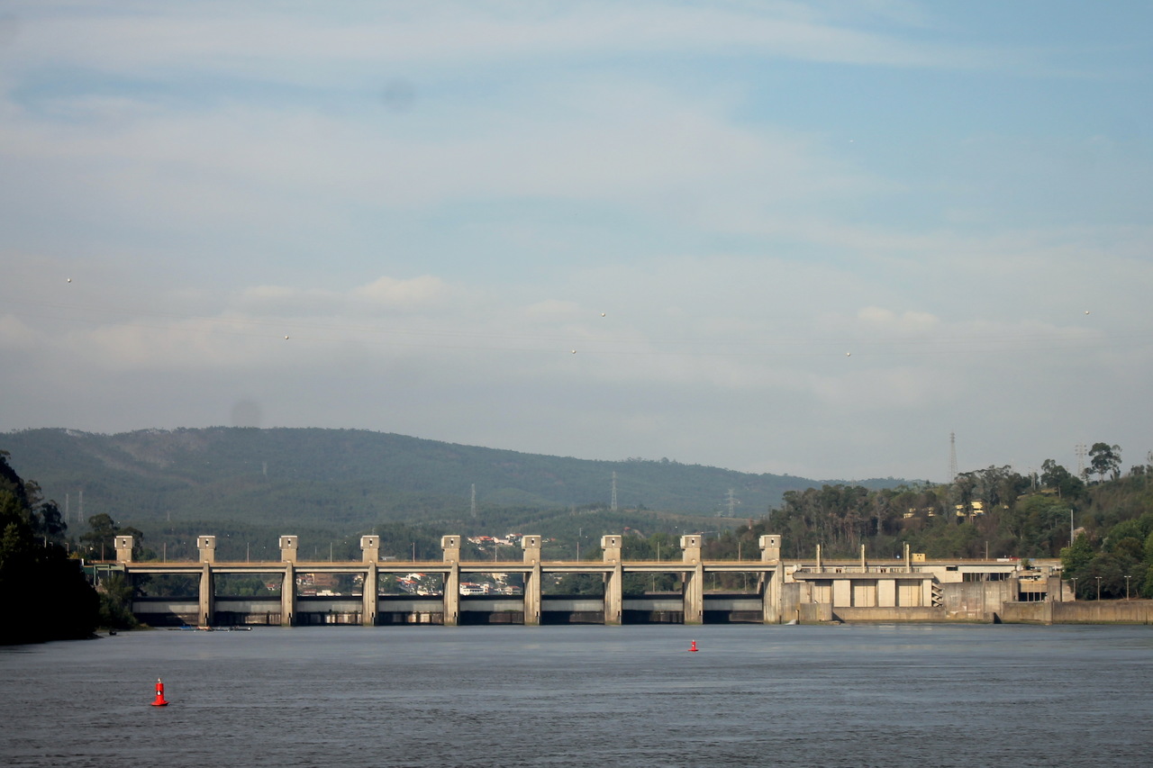 PELOTÃO ATRAVESSA A BARRAGEM DE CRESTUMA-LEVER | O Gaiense